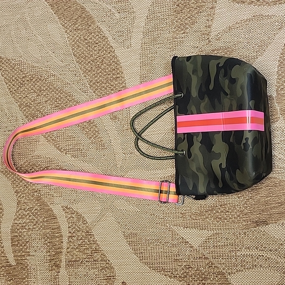 HAUTE SHORE | Bags | Haute Shore Camo Crossbody Ryan Soho | Poshmark